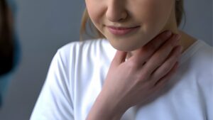 Cáseos amigdalianos: o que é e como tratar! Entenda agora!