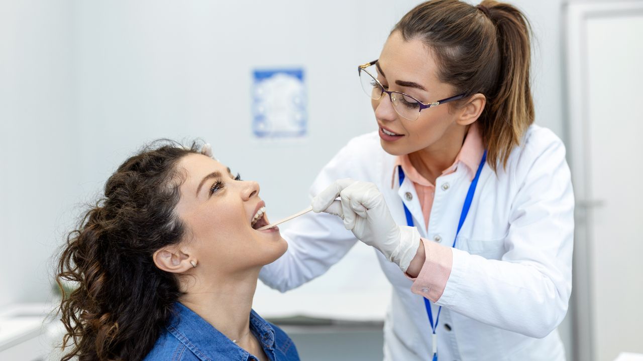 Saliva Doce: causas, sintomas e como tratar - OralDents